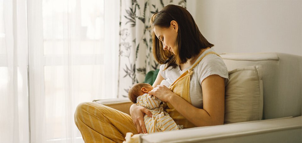 Borstvoeding of flesvoeding: je baby goed voeden |Newpharma